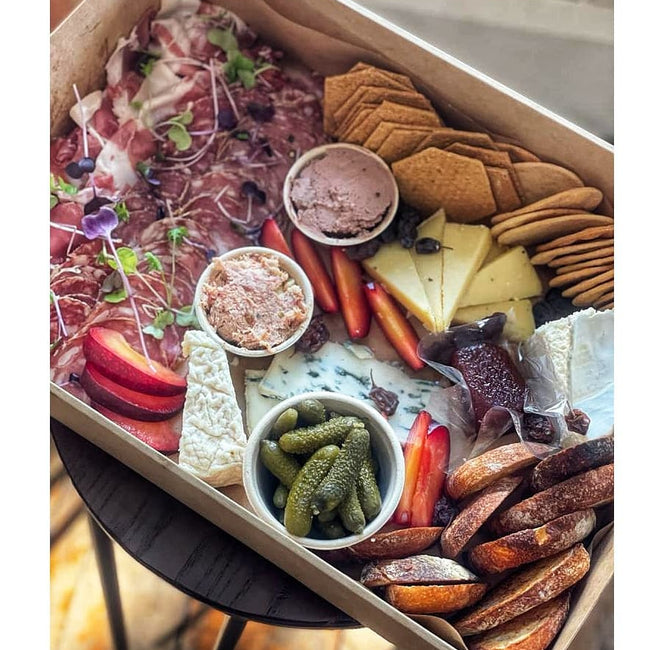 La Boite a Fromages - Cheese on Wheels